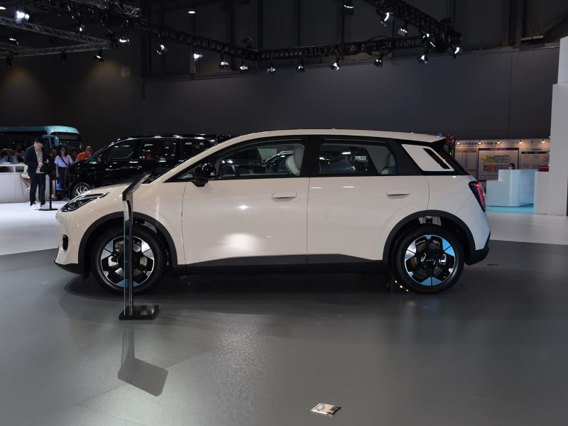 Aion UT EV 420KM Zhihao 2025 - Specs & Export | SinoAutoGo